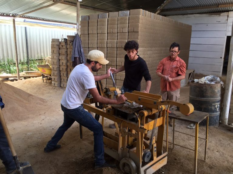 BTC, Briques de Terre Comprimée - amàco